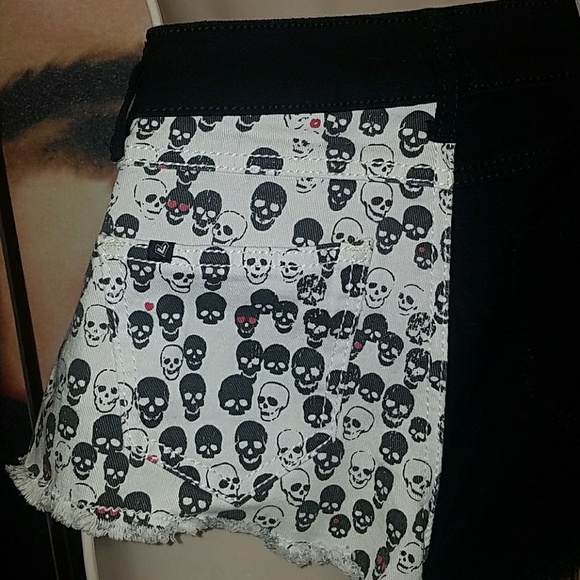 Lovesick | Shorts | Lovesick Two Sided Solid Black White W Skulls Low ...